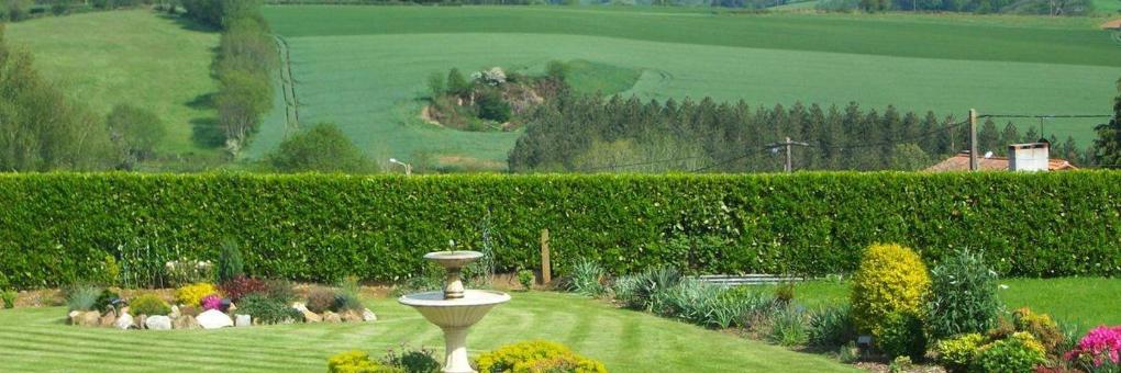 The best available hotels & places to stay near Le Beugnon, France