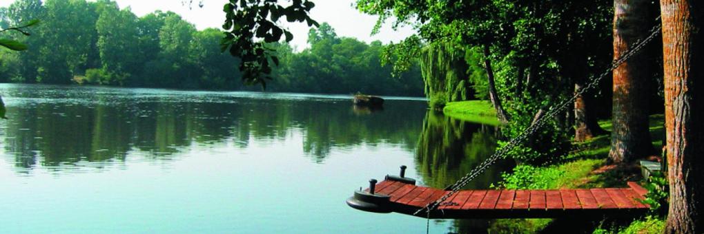 Les 10 meilleurs hôtels à Le Vigeant (à partir de € 104)