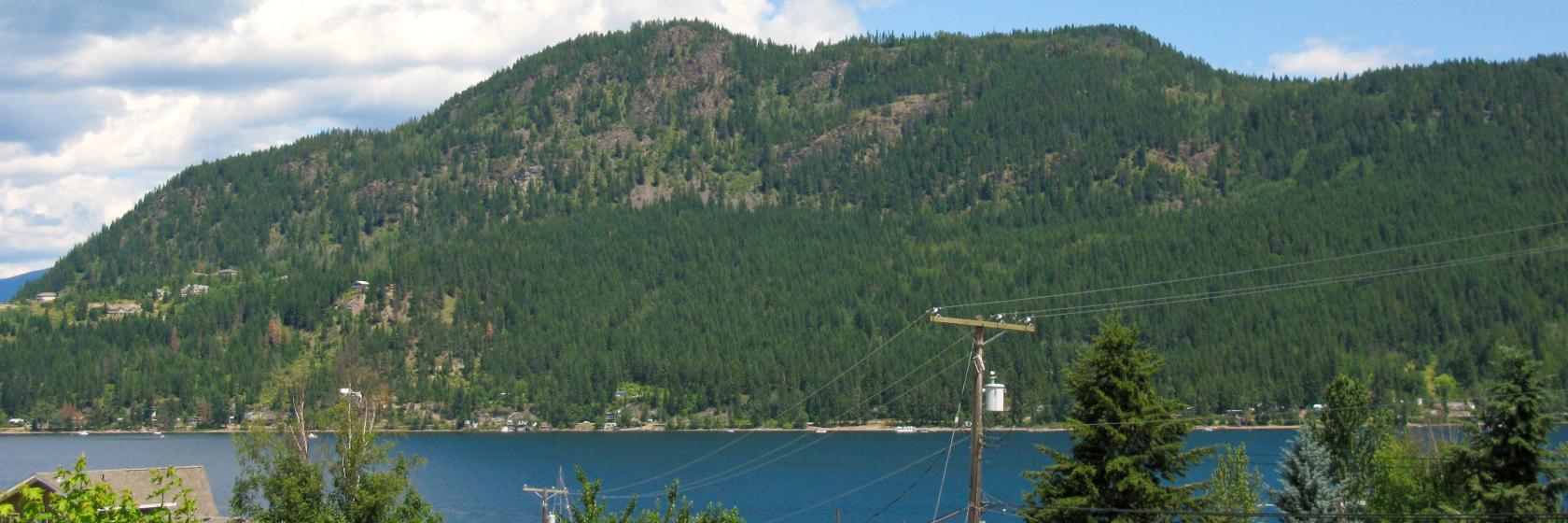 The best available hotels & places to stay near Blind Bay, Canada