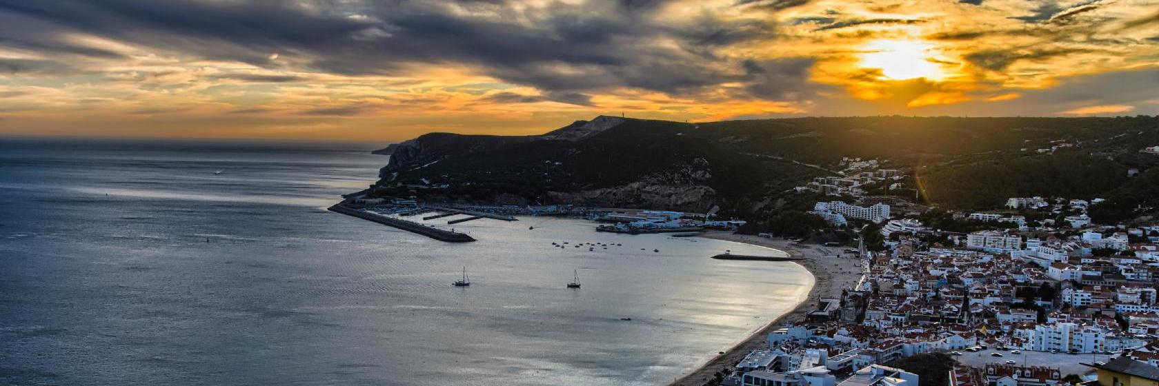 Os 10 melhores hotéis em Sesimbra (a partir de € 80)