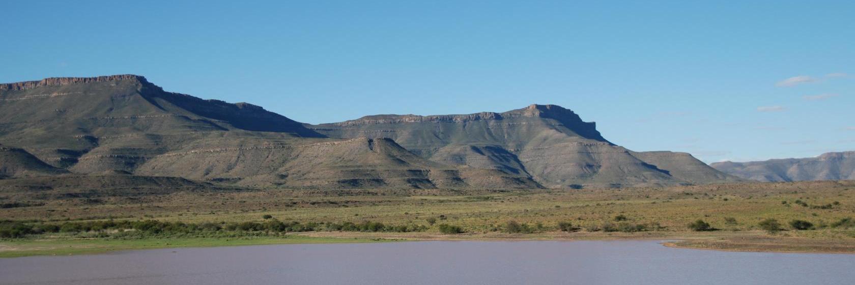 The best available hotels & places to stay near Merweville, South Africa