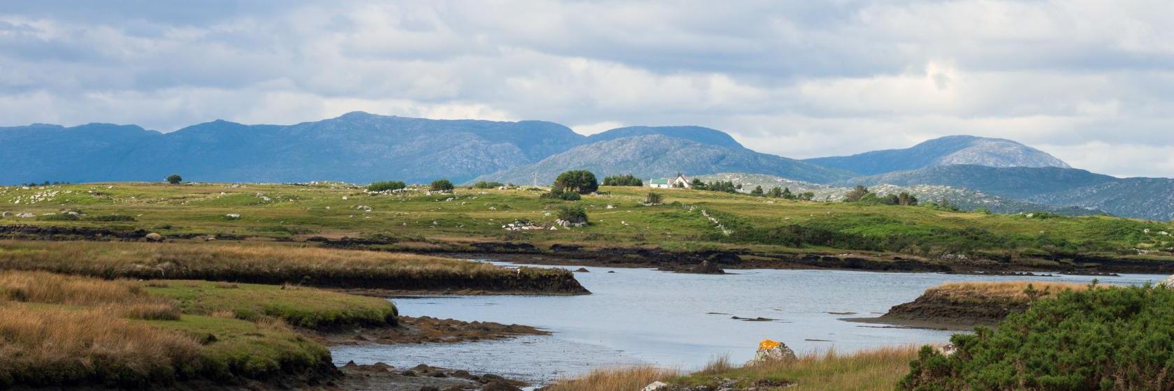 The best available hotels & places to stay near Rosmuck, Ireland