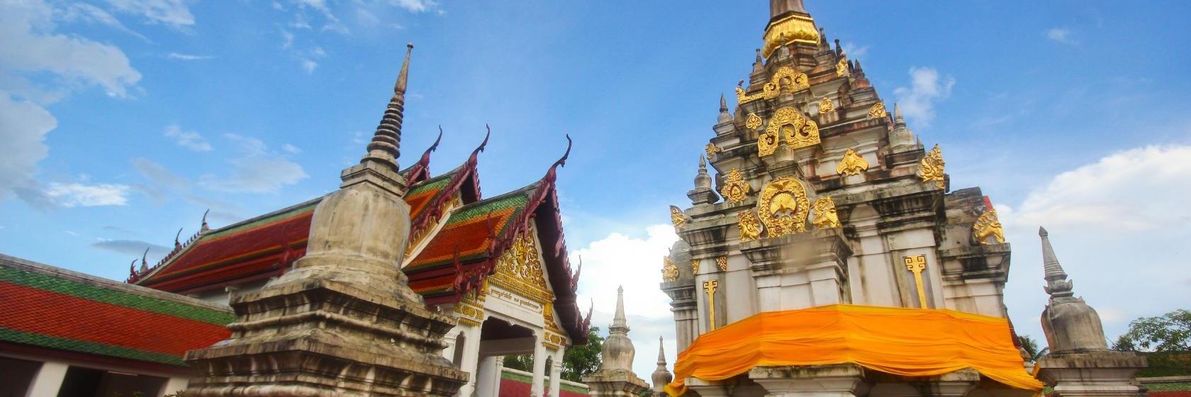 The best available hotels & places to stay near Ban Tha Rong Chang ...