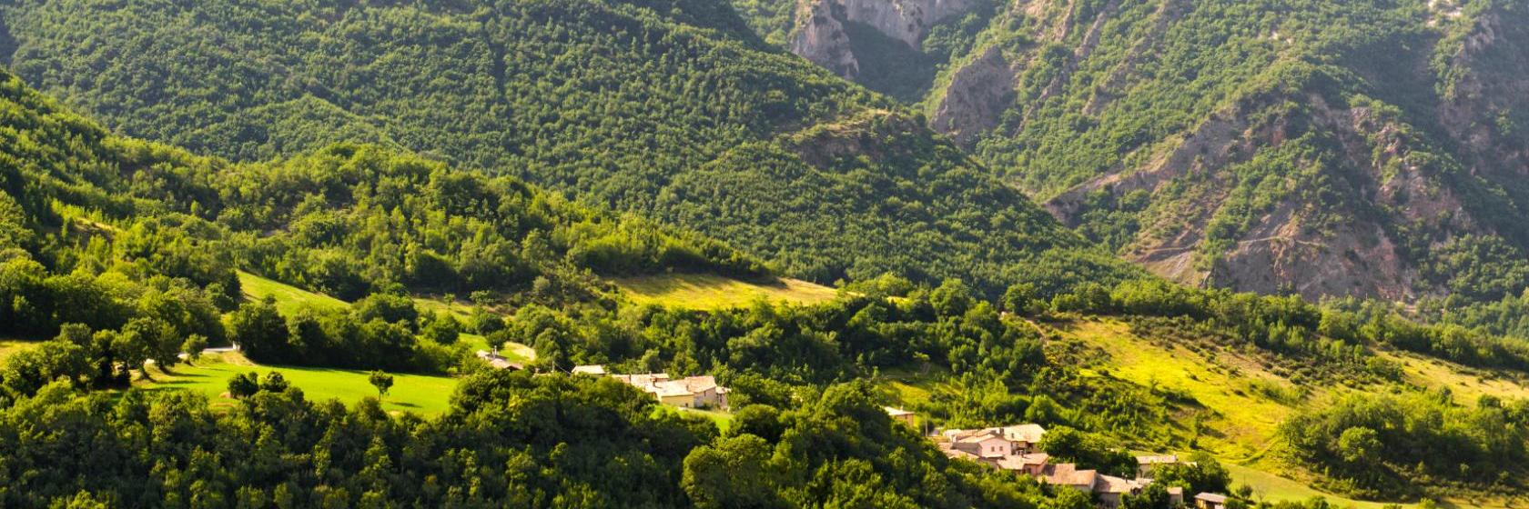 The best available hotels & places to stay near Sigillo, Italy