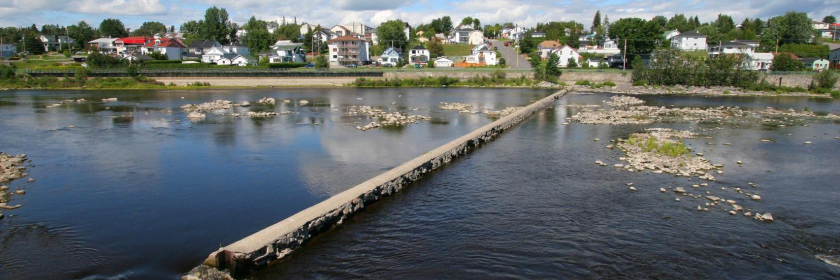 Les 10 meilleurs hôtels à Alma, au Canada (à partir de € 77)