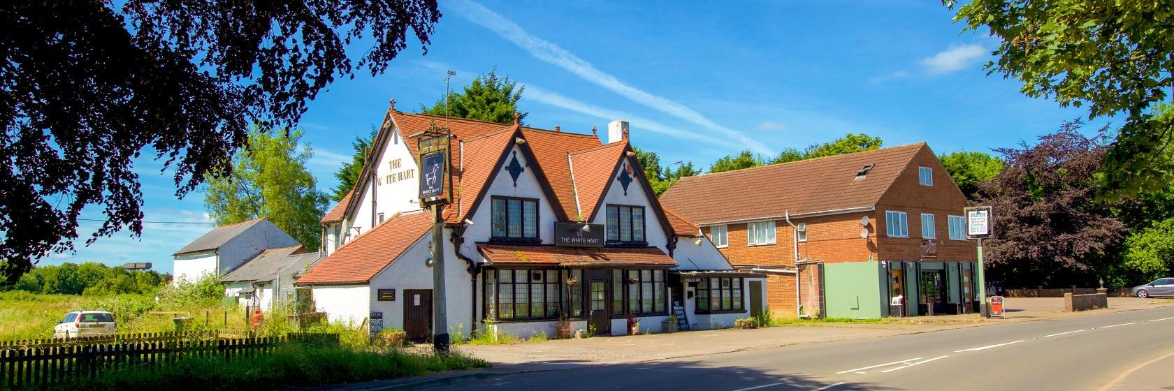 The best available hotels & places to stay near Lyneham - Lyneham hotels