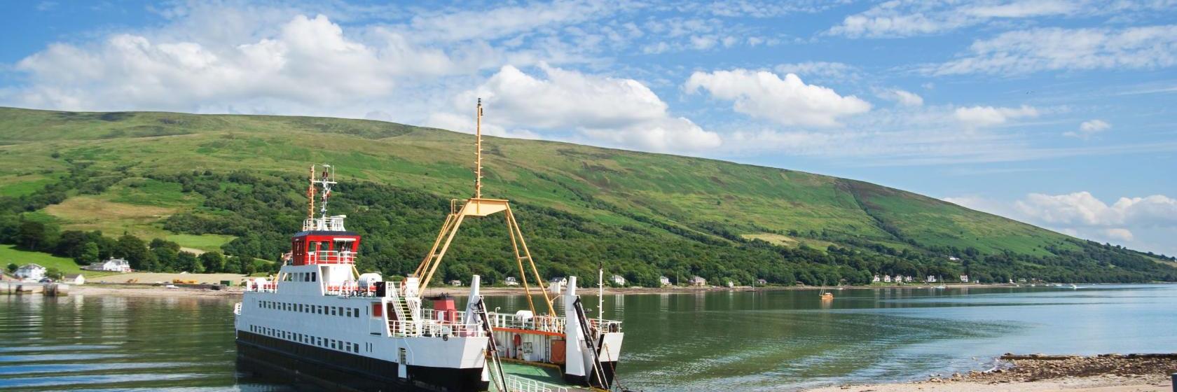 The best available hotels & places to stay near Colintraive ...