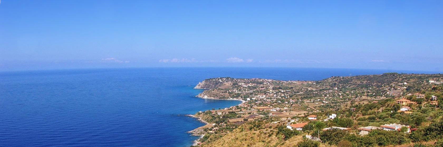 12 Hotels in Drapia, - Booking.com