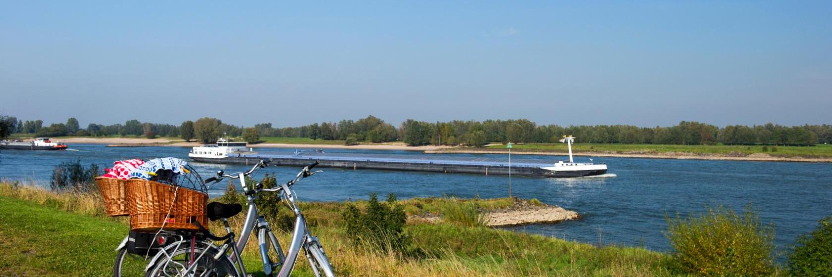 De 10 beste hotels in Tiel (Prijzen vanaf € 93)