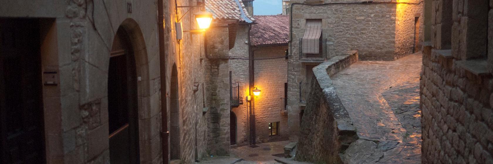 The best available hotels & places to stay near La Muela, Spain