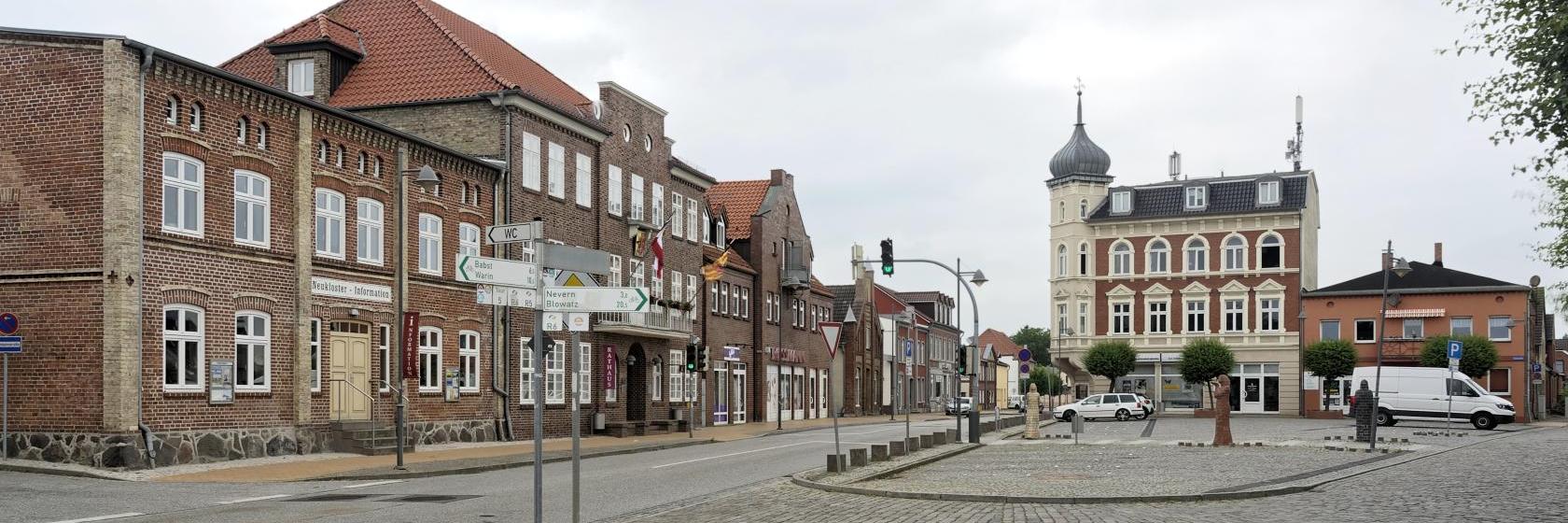 The best available hotels & places to stay near Neuhof, Germany