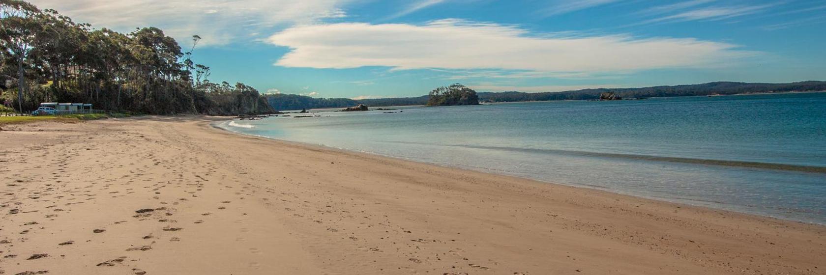 The 10 best hotels & places to stay in Sunshine Bay, Australia ...