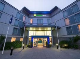 The 10 closest hotels to London Stansted Airport (STN) | Booking.com