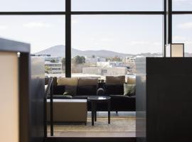 The 10 best hotels near Australian National Press Club in Canberra ...