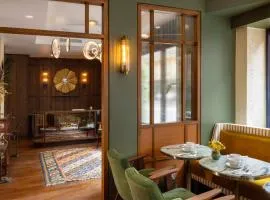 The 10 best luxury hotels in Paris, France | Booking.com