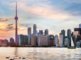 The 10 best hotels near CN Tower in Toronto, Canada