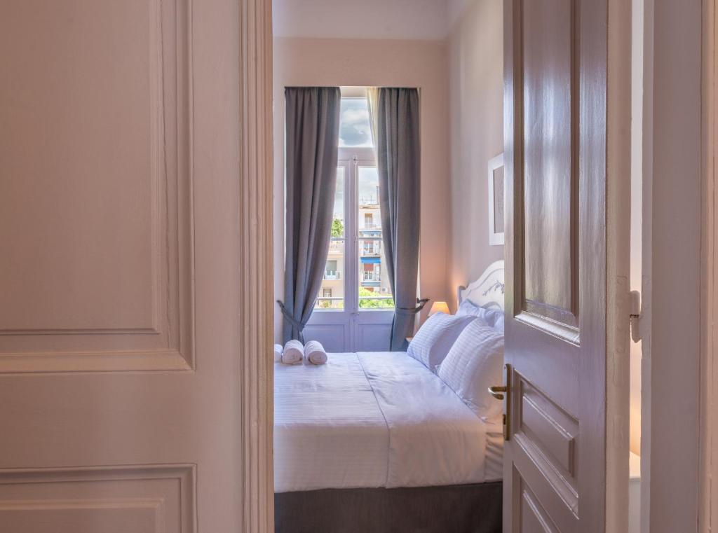 Palladian Home, Athens (updated prices 2025)