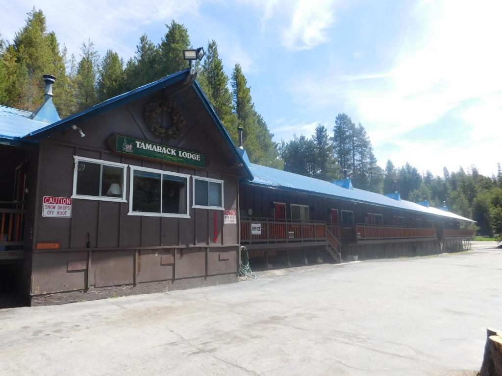The Tamarack Lodge, Lakeshore (updated prices 2026)