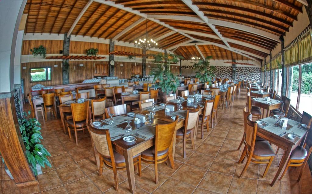 El Establo Mountain Hotel, Monteverde Costa Rica (updated prices 2025)
