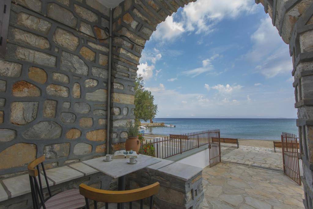 Moutsouna Beach, Moutsouna Naxos (updated prices 2025)