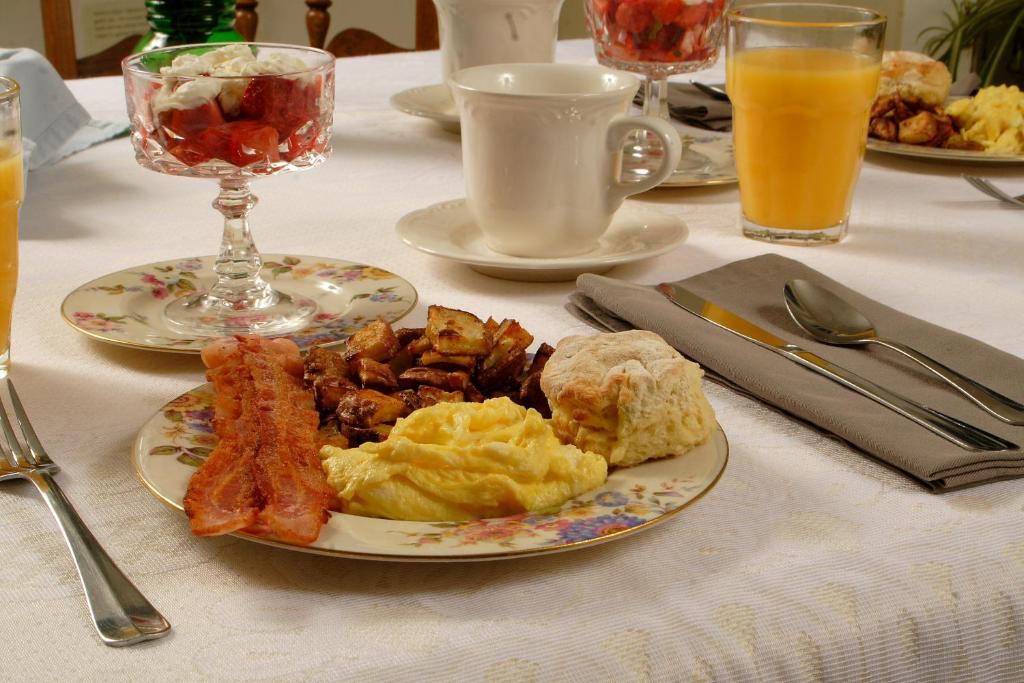 Seven Oaks Bed & Breakfast, High Point (updated prices 2025)