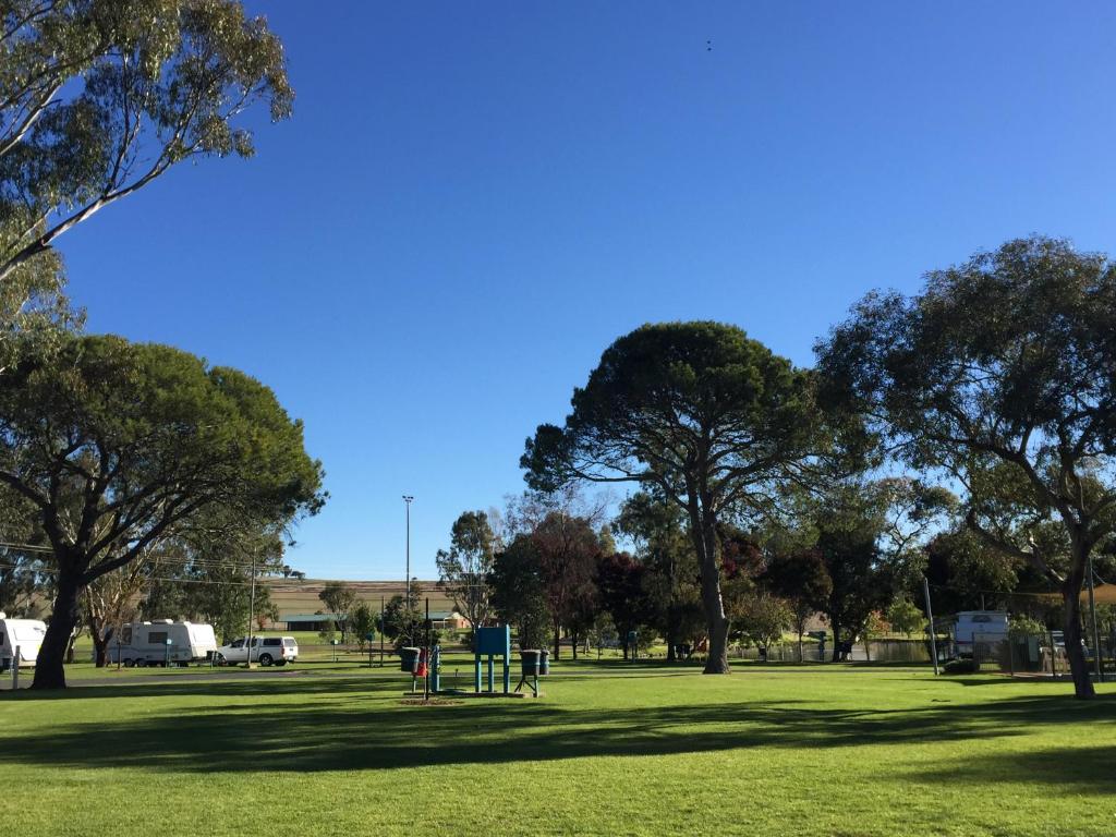 Junee Tourist Park, Junee (updated prices 2025)