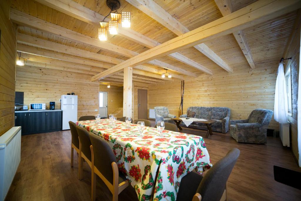 Holiday home Panorama Apuseni, Beliş, Romania - Booking.com