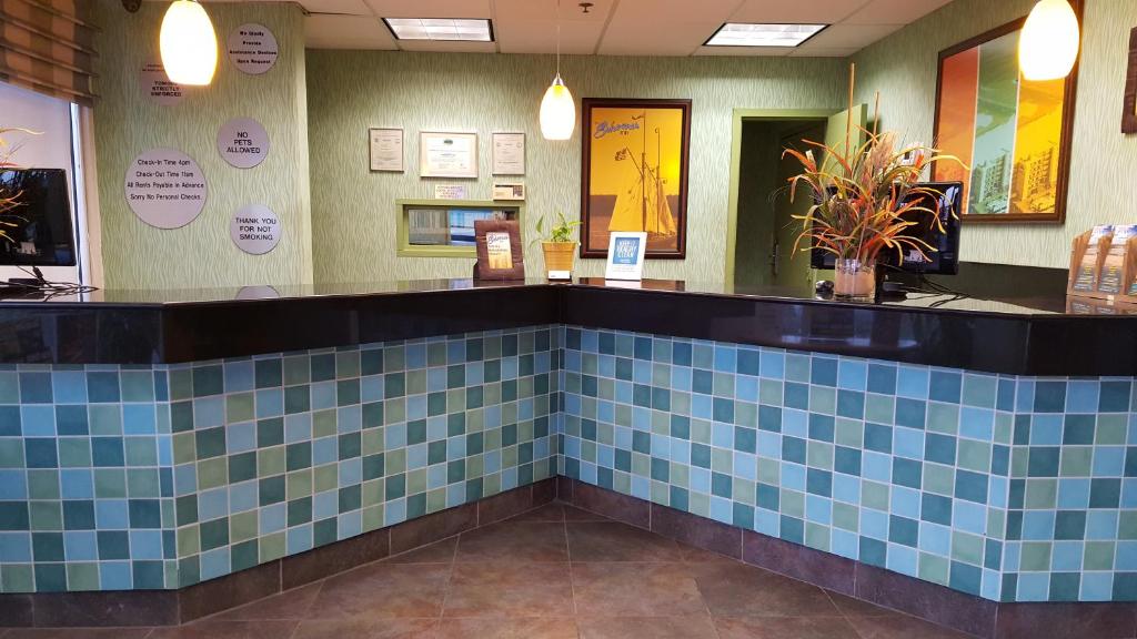 The Schooner Inn, Virginia Beach – Updated 2023 Prices