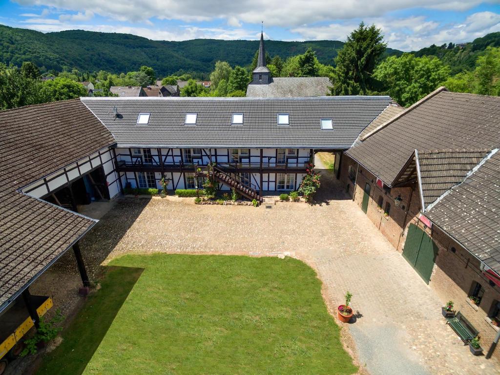 Burg Blens, Heimbach (aktualisierte Preise für 2025)