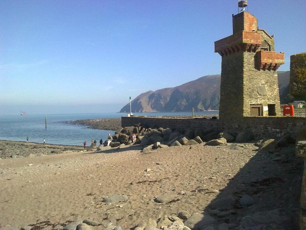 Longmead House, Lynton (updated prices 2025)