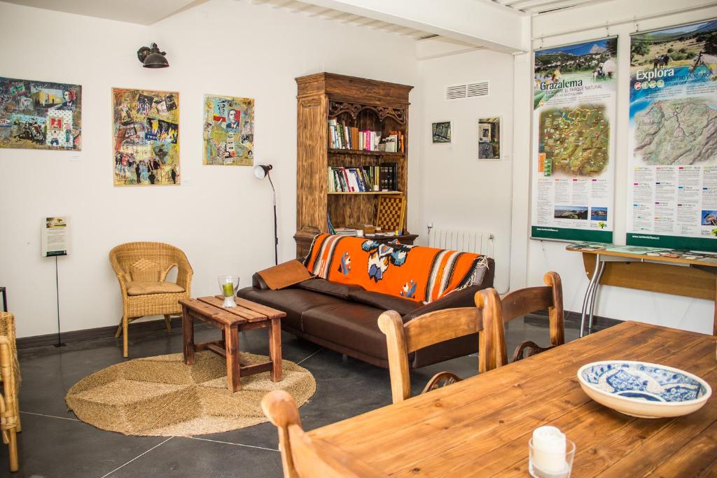 Tambor Del Llano, Grazalema (updated prices 2025)