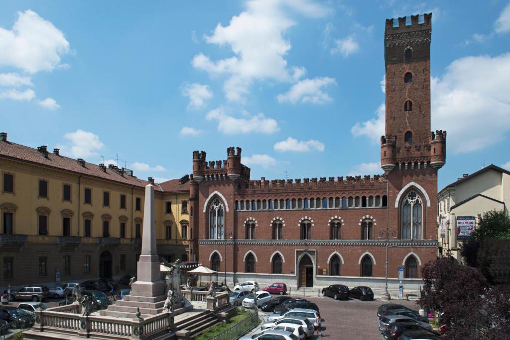 Castello Medici del Vascello, Asti – Updated 2023 Prices