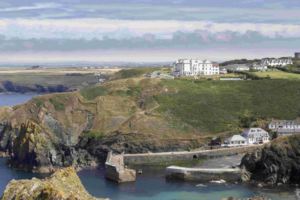 Mullion Cove Hotel & Spa, Mullion (updated prices 2025)