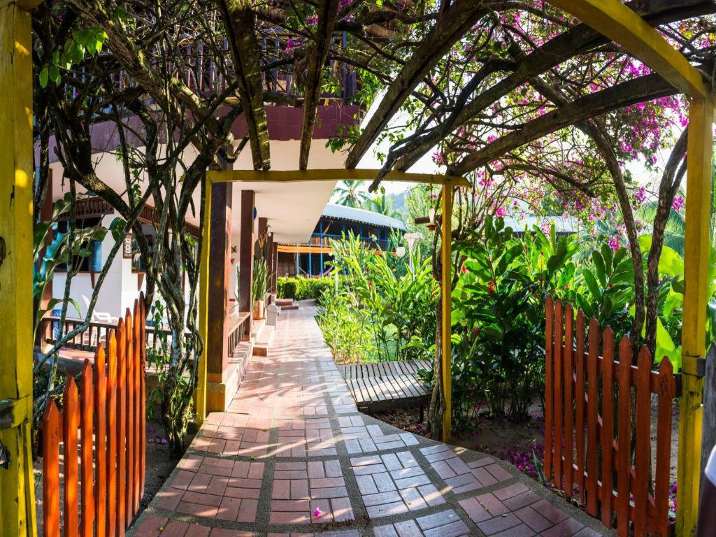 Playa de Oro Lodge, Bahía Solano (updated prices 2025)