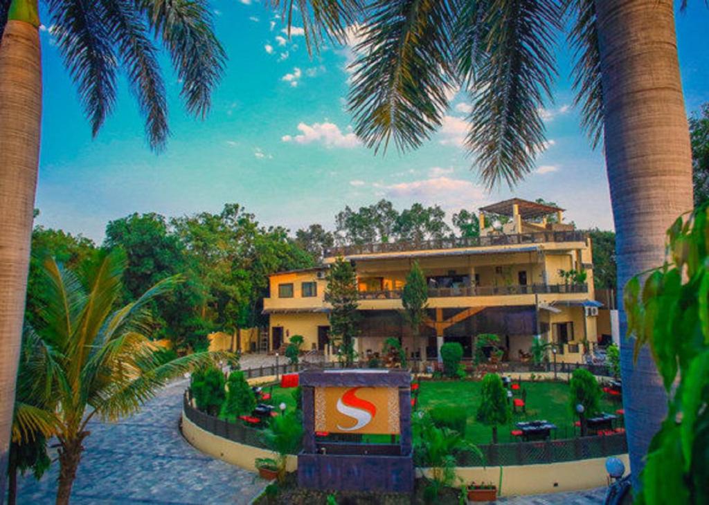 Hotel Saroj Sagar, Sāgar (updated prices 2026)