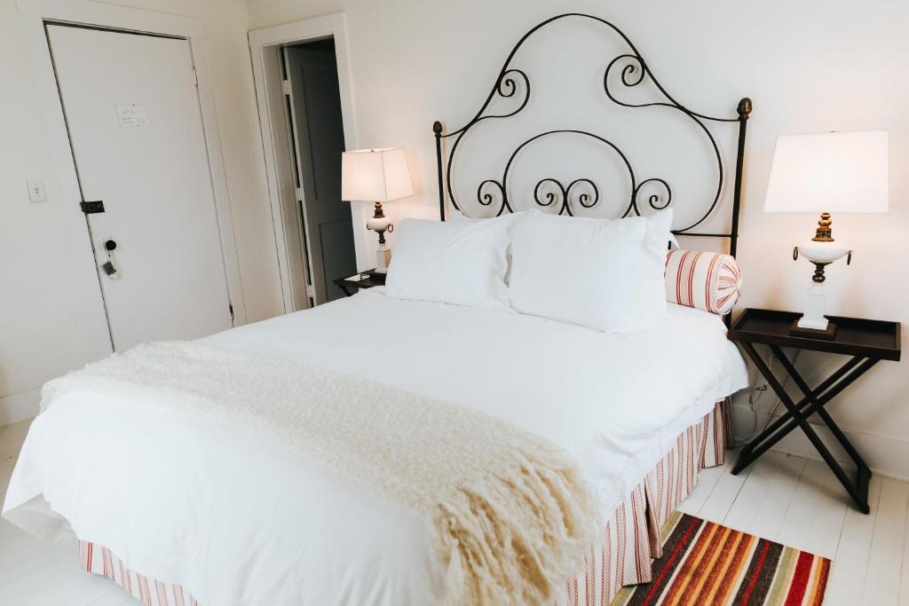 Chebeague Island Inn, Royal Junction (updated prices 2025)