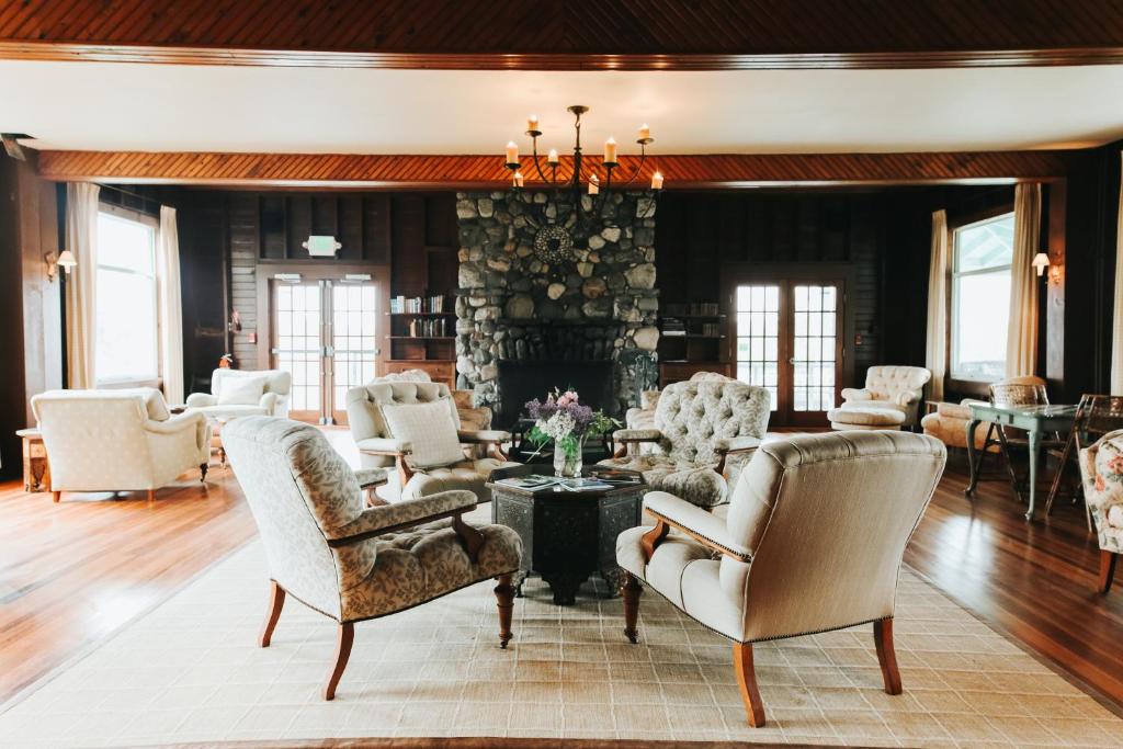 Chebeague Island Inn, Royal Junction (updated prices 2025)