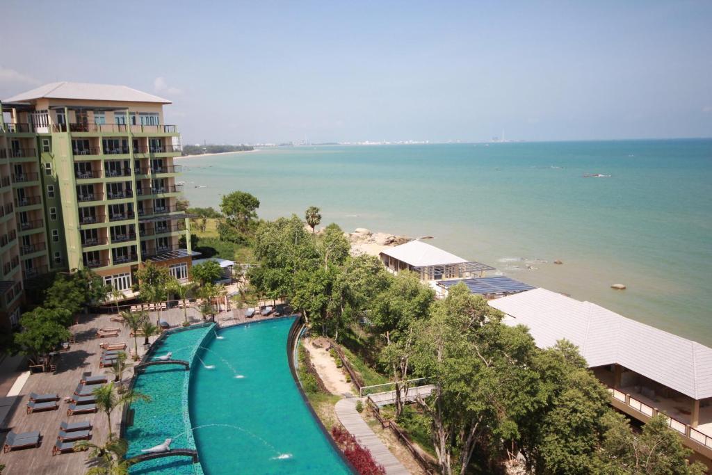 Royal Phala Cliff Beach Resort, Ban Chang (updated prices 2025)