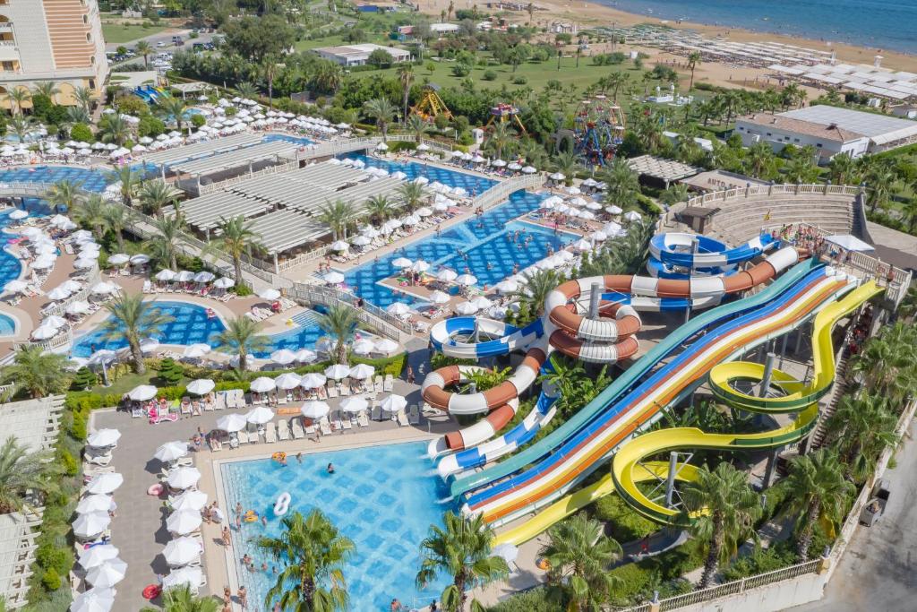 Royal Alhambra Palace, Side (updated prices 2025)