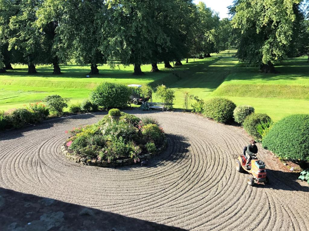 Carnell Country Estate & Holiday Cottages in Ayrshire, Hurlford ...