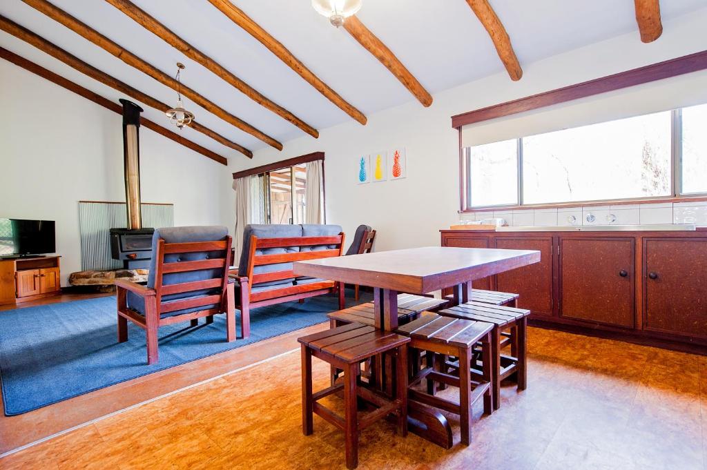 Evedon Lakeside Retreat, Burekup (updated prices 2025)