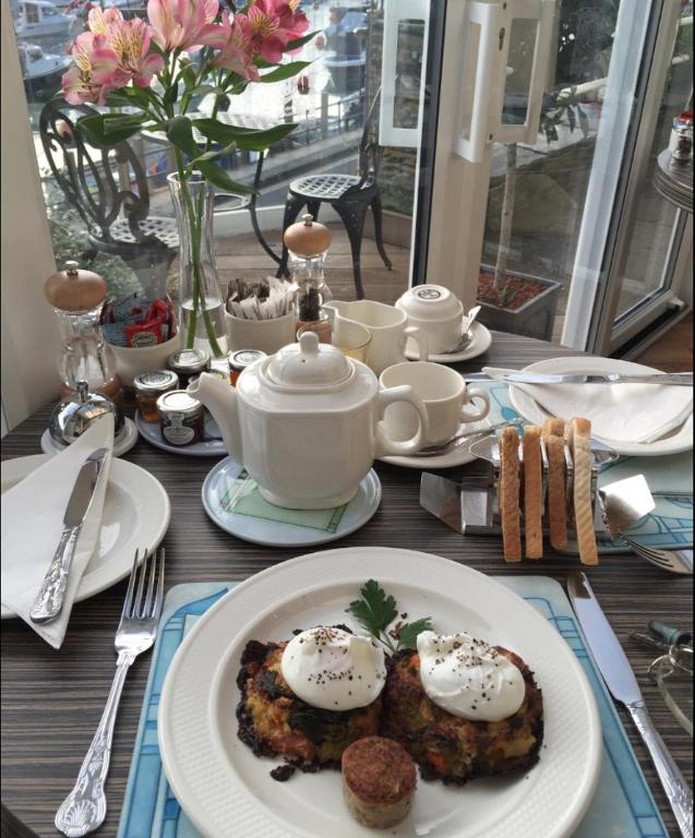 The Old Bridge House, Looe (updated prices 2025)