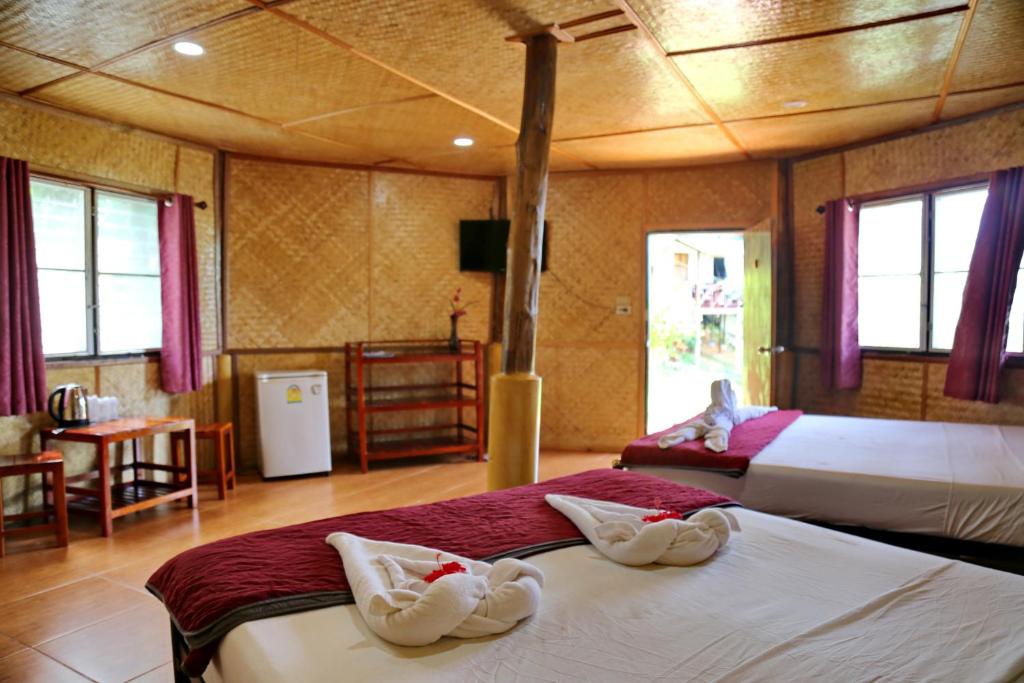 TP Hut Bungalows, Ko Chang (updated prices 2025)