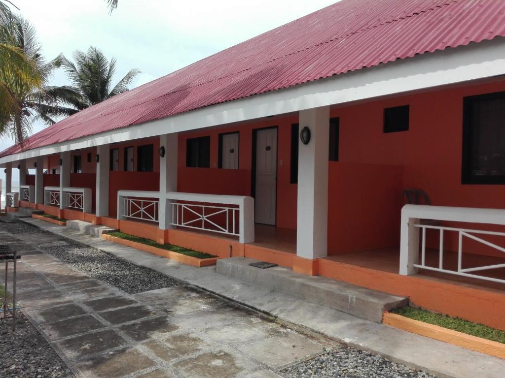 The Waterfront Beach Resort, Morong (updated prices 2025)