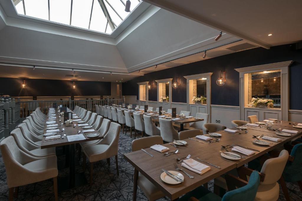 Westmead Hotel Bar & Restaurant, Hopwood (updated prices 2025)