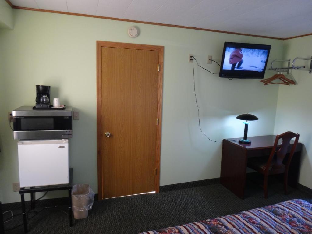 Pine Ridge Motel, Dodgeville (updated prices 2025)