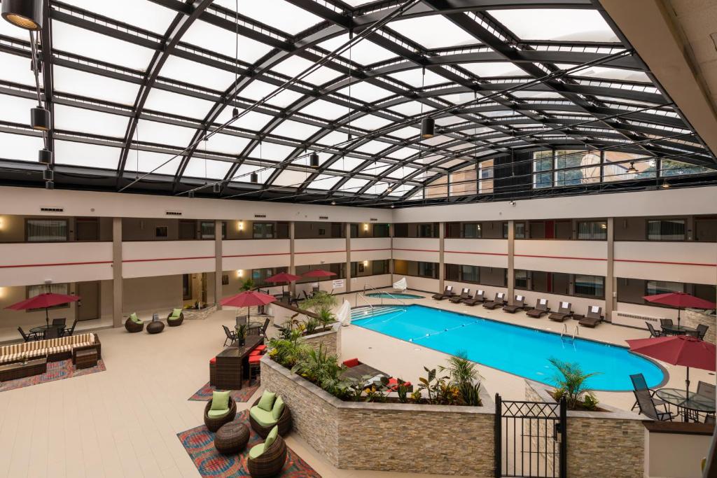 Holiday Inn Brookfield - Milwaukee by IHG, Brookfield (updated prices 2025)