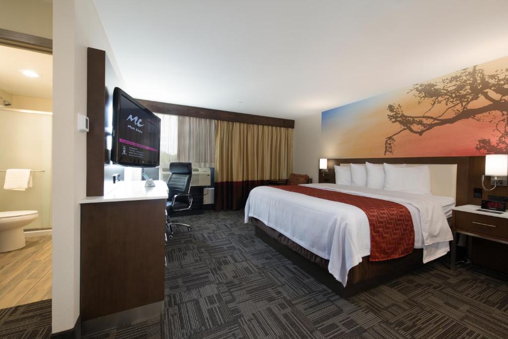 Holiday Inn Brookfield - Milwaukee by IHG, Brookfield (updated prices 2025)