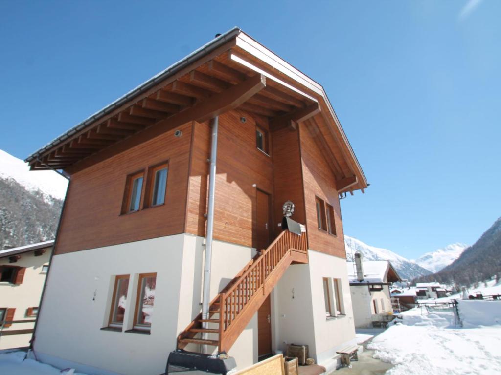 Chic Holiday Home In Livigno Near Ski Area - Livigno