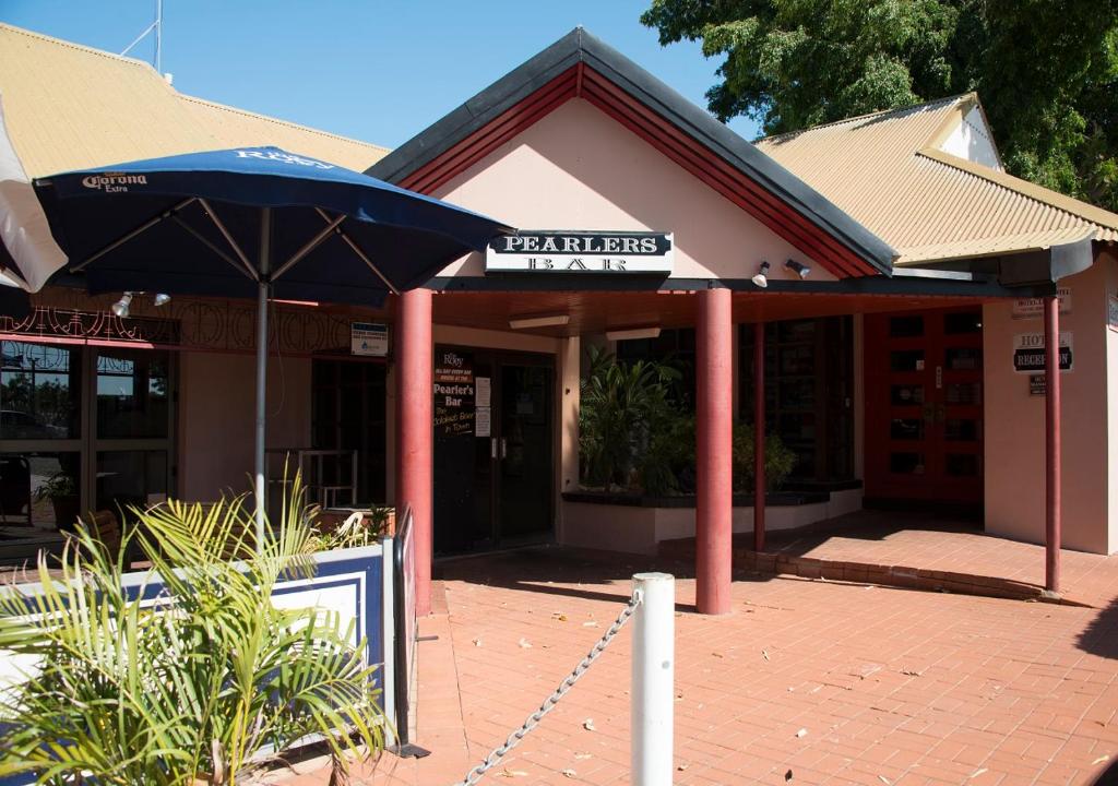 Roebuck Bay Hotel, Broome (updated prices 2025)